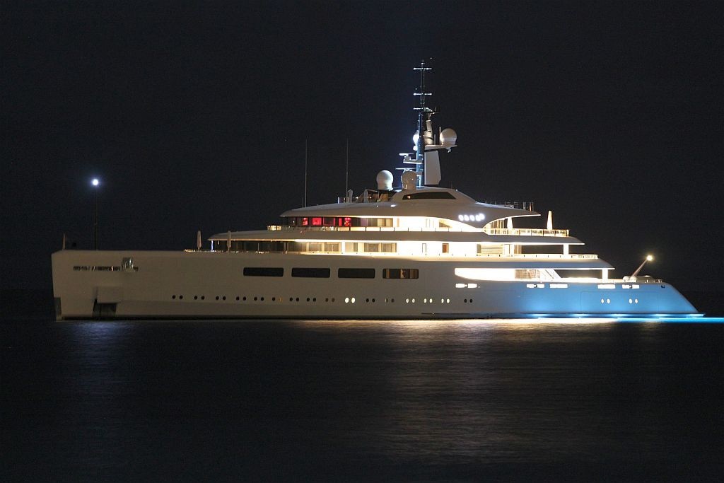 Yacht Vava II, a Devonport Superyacht | CHARTERWORLD Luxury Superyacht ...